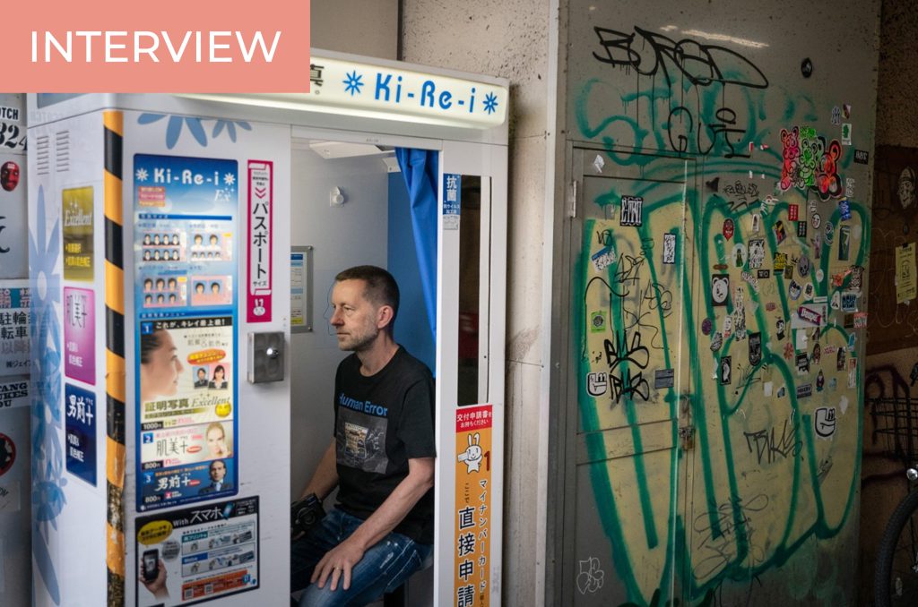 Lee Chapman: Chronicling Change in Tokyo through Street Photography ...